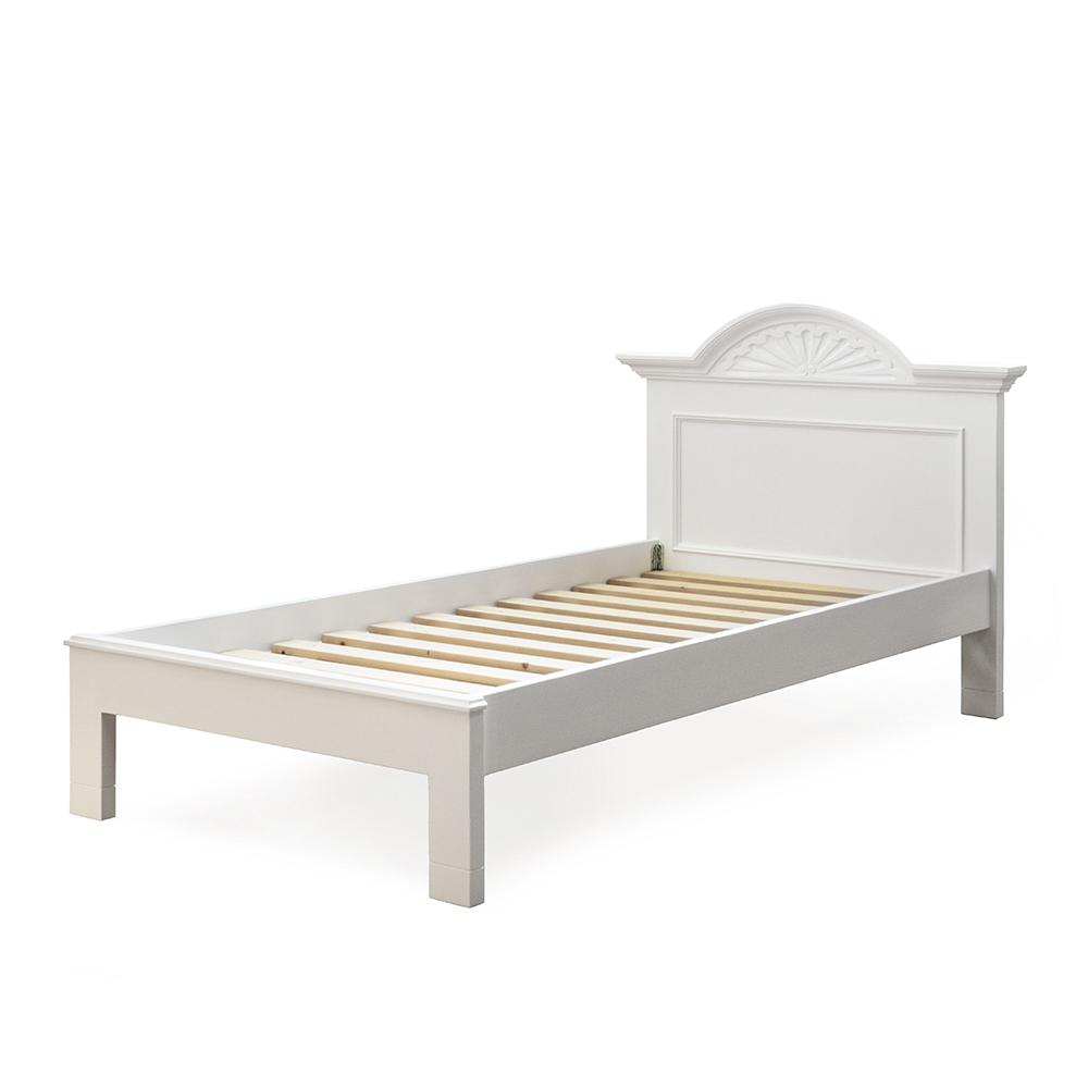 Bílá postel ze série Sonnenberg — Svět Pokladů